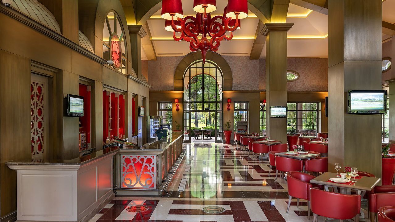 Dining - CORNELIA GOLF CLUB